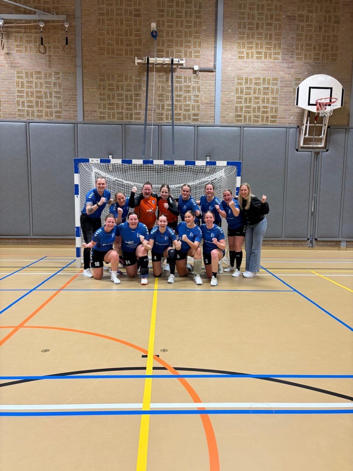 Kwiek Dames 1 wint eerste wedstrijd van 2026 - Regionieuws Hoogeveen